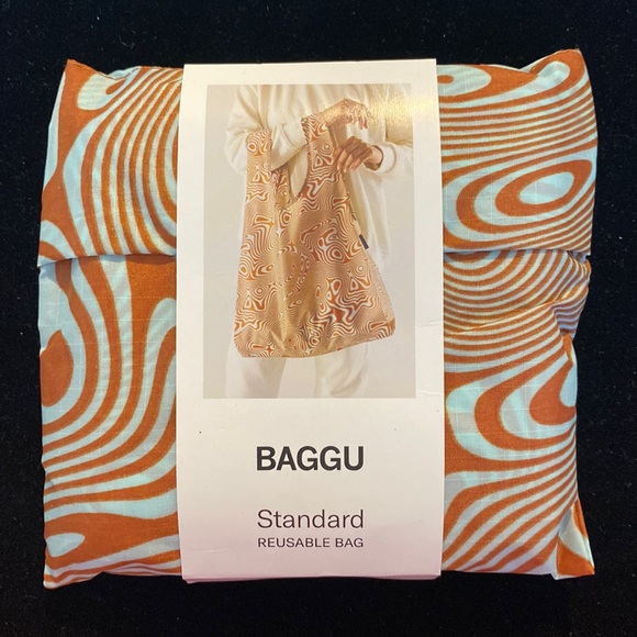 BAGGU | Bags | Nwt Baggu Trippy Swirl Pool Standard Size Reusable Bag ...